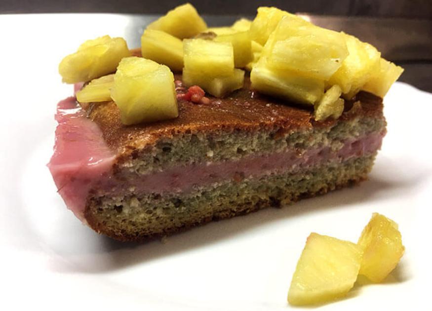 Sadna torta brez moke - Center Holistic